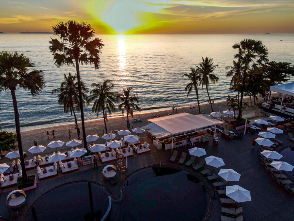 The Beach Club Pattaya - R&B Lab